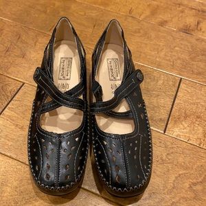 hoopoe | Shoes | Ladies Shoes | Poshmark